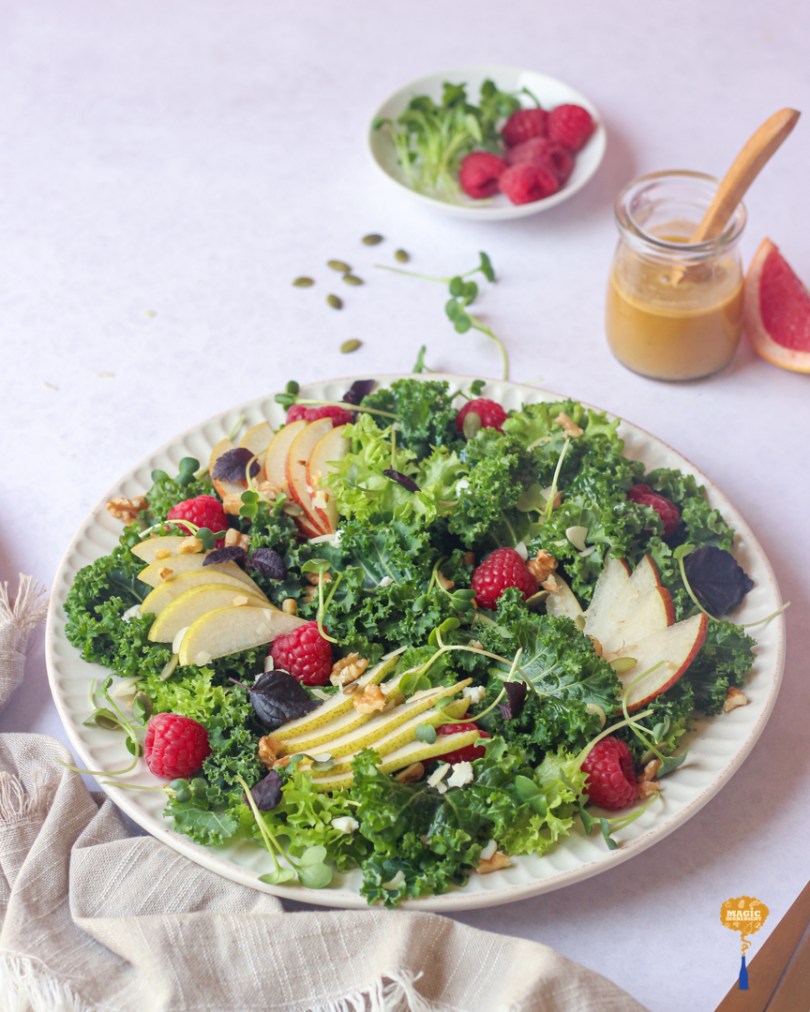 Raspberry, pear and kale salad with grapefruit dressing – Magic Ingredient